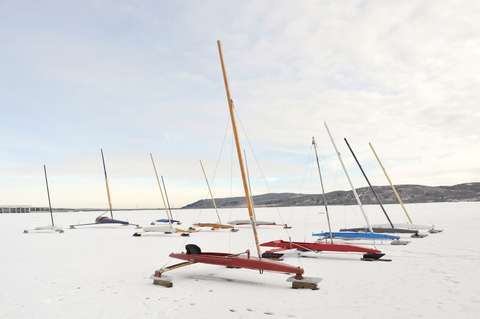 Ice Boating: Sailing on Frozen Lakes and Rivers - Winch And Pulley